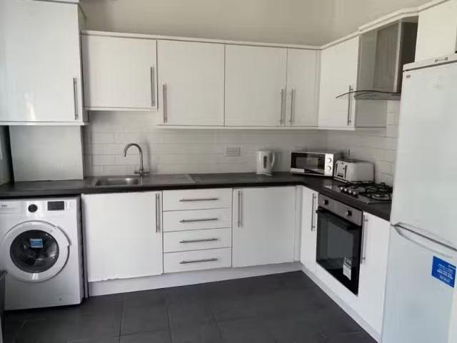 New 2 BA 1 bedroom house share for rent in 5 Bed Berbice Roa.