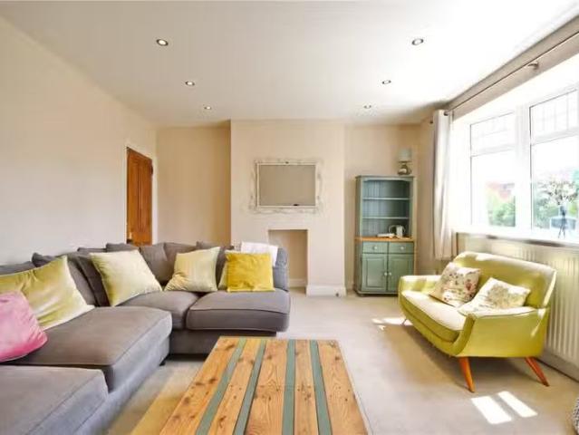 Nice 2 BA 2 bedroom maisonette for rent in Ashley Down Road, A.