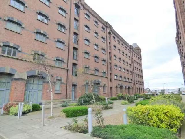 New 2 BA 2 bedroom apartment for rent in East Float Quay, Wall.