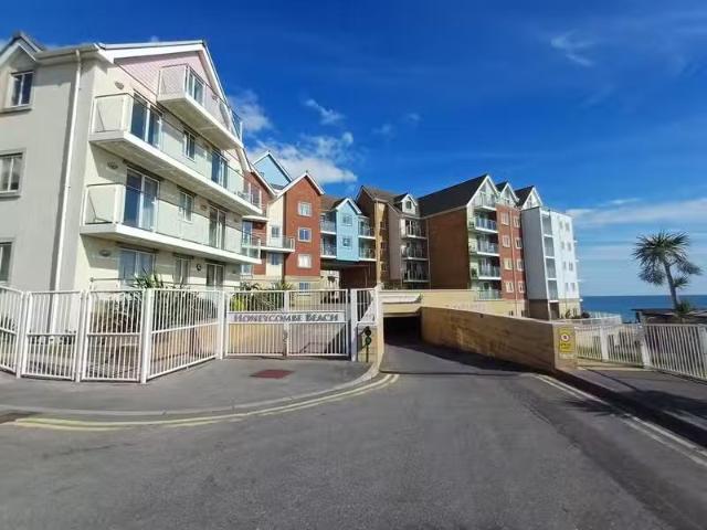 Cozy 2 BA 2 bedroom apartment for rent in Honeycombe Chine, Bo.