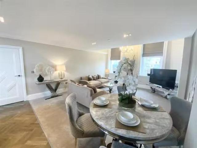 New 2 BA 2 bedroom apartment for rent in Mount Stuart House, C.