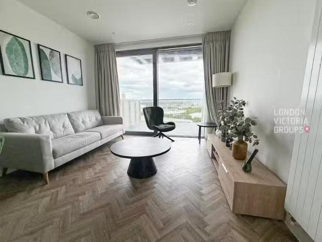 Cheap 2 BA 2 bedroom apartment for rent in Skyline Apartments.
