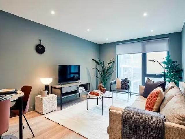 Cozy 2 BA 2 bedroom flat for rent in Clyde Place, Glasgow, G5