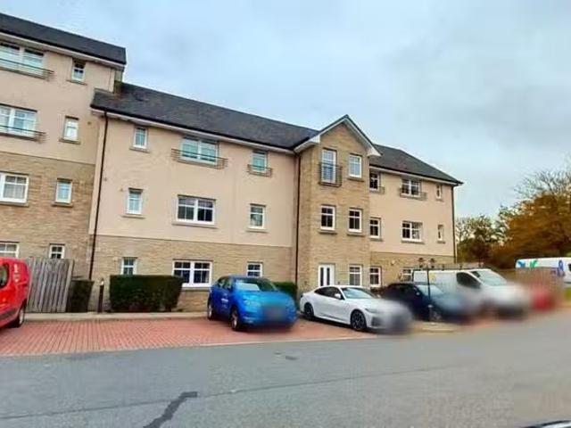 Unique 2 BA 2 bedroom flat for rent in Craighall Court, Ellon.