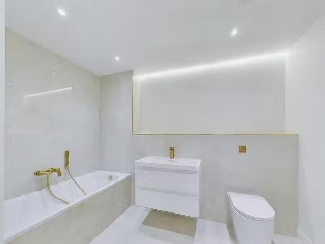 For Rent! 2 BA 2 bedroom flat for rent in Apartment 1, Silver.