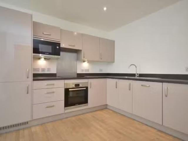Cozy 2 BA 2 bedroom flat for rent in Flat 26 Kiln House, 14 St.