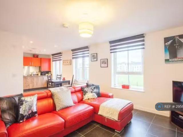 Rental! 2 BA 2 bedroom flat for rent in Richmond Park Terrace.