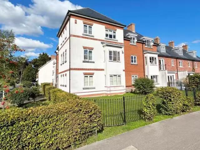 Cheap 2 BA 2 bedroom flat for rent in Wimborne, BH21