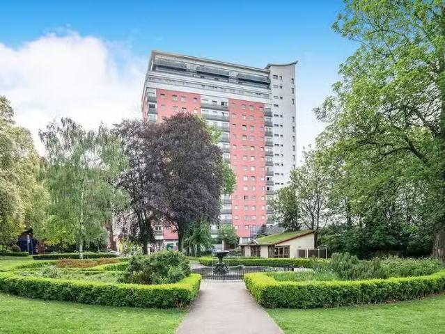 Unique 2 BA 2 bedroom Flat to rent, Throwley Way, Sutton, SM1.