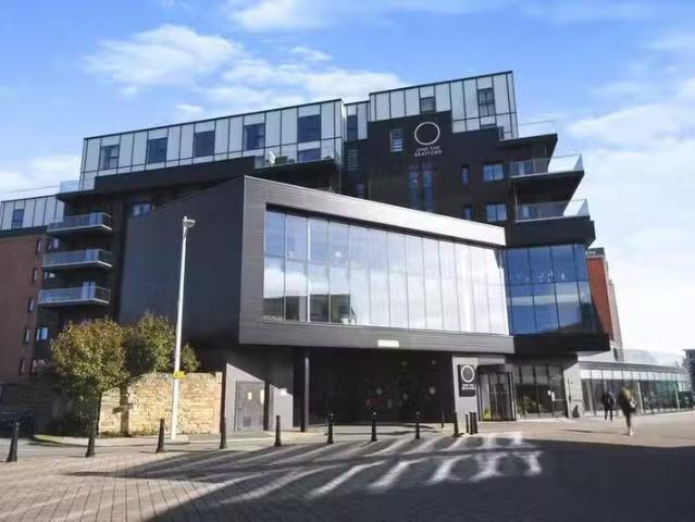 Deal! 2 BA 2 bedroom Flat to rent, Brayford Wharf North, Linco.