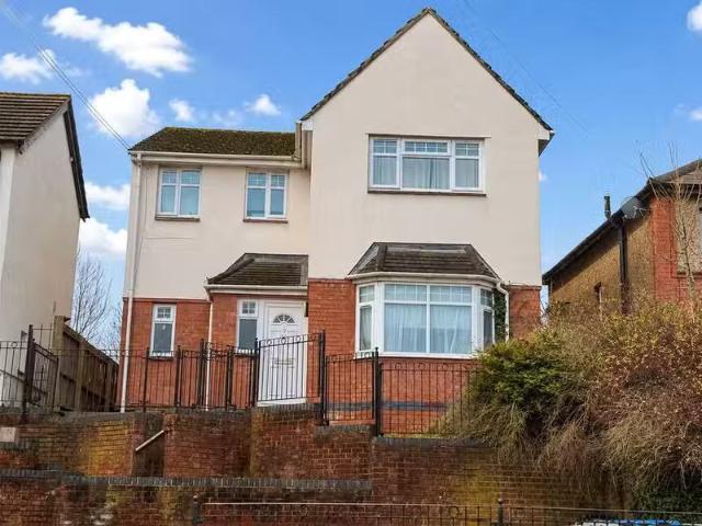 Unique 2 BA 2 bedroom Flat to rent, Lower Street, Kettering, N.