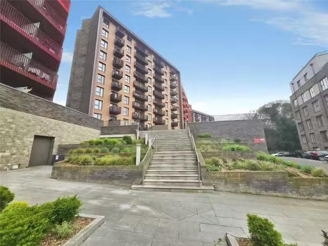 Deal! 2 BA 2 bedroom Flat to rent, Mill Wood, Maidstone, ME14.