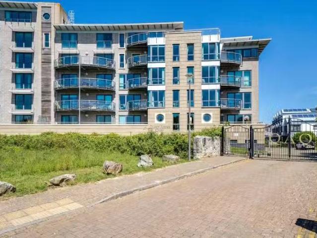 For Rent! 2 BA 2 bedroom Flat to rent, Parsonage Way, Plymouth.