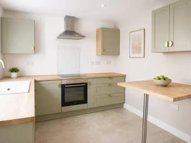 Nice 2 BA 2 bedroom house for rent in Church Road, St. George.