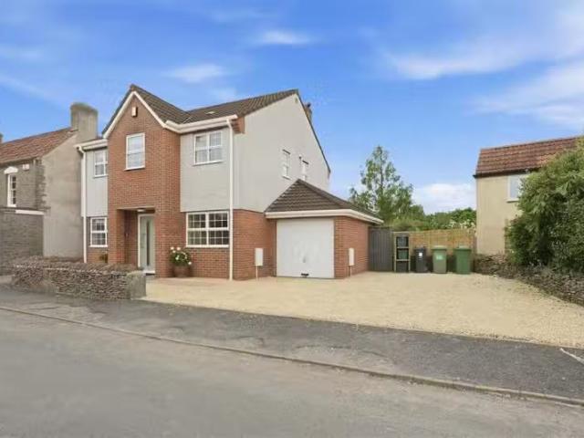 Cozy 2 BA 4 bedroom detached house for rent in Church Road, Wi.
