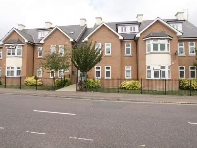 Cheap 2 BA 4 bedroom flat for rent in Alma Road Winton, BH9