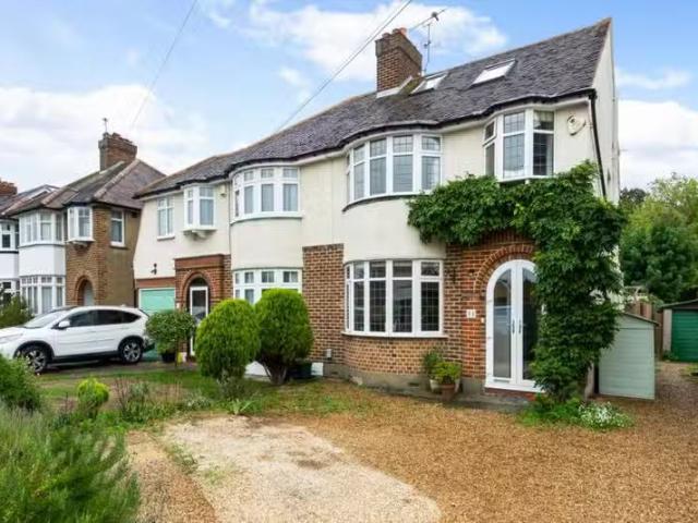 Deal! 2 BA 4 bedroom semi detached house for rent in Oakland W.