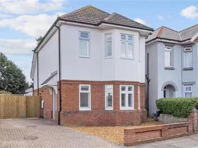 Rental! 2 BA 6 bedroom house for rent in 6 bedroom Detached Ho.