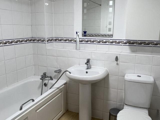 Nice 2 Bed Flat – Quiet & Convenient Location