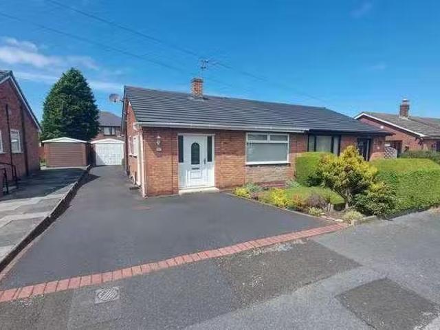 Charming 2 bed house to rent in Carmelite Crescent, WA10, St..