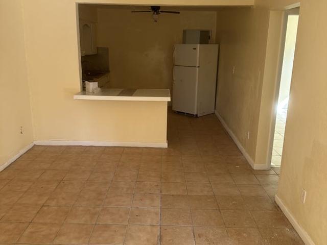 Nice 2 bedroom 1 bath