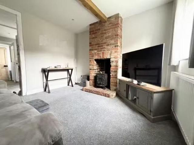 Unique 2 bedroom terraced house for rent in 21 Belle Vue Terra.