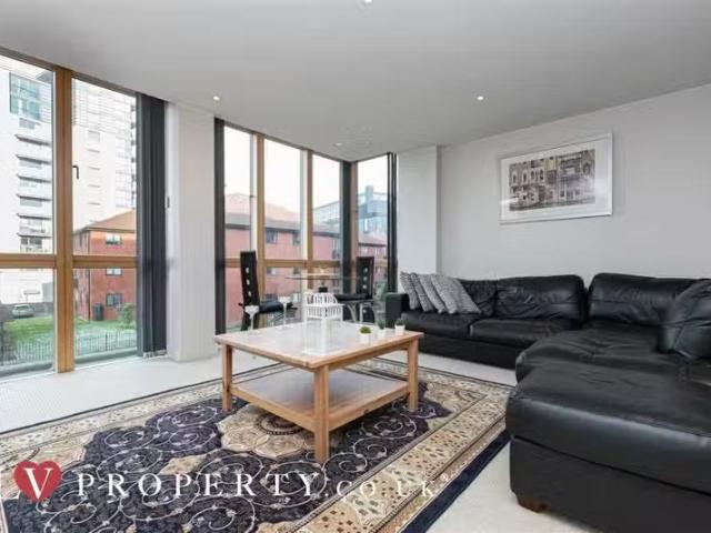 New 2 bedroom apartment for rent in Canal Wharf Apartments, B1