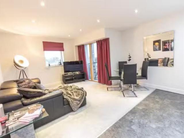Cozy 2 bedroom apartment for rent in High Street, Harborne, Bi.