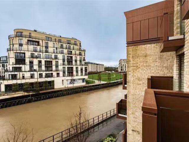 Nice 2 bedroom apartment for rent in Victoria Bridge Road, Bat.