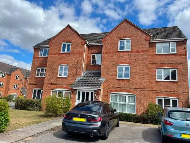 Deal! 2 bedroom flat for rent in Firedrake Croft, Coventry, We.