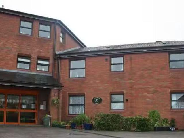 Deal! 2 bedroom flat for rent in Kingfisher Court, Northgate A.