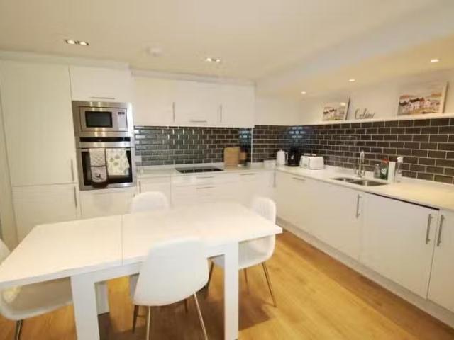 Cozy 2 bedroom flat for rent in St. Catherines Road, Bournemou.