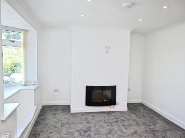 Charming 2 bedroom flat for rent in Wilsden Road, Harden, BD16