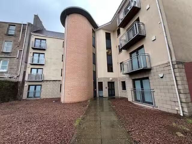 For Rent! 2 bedroom flat for rent in 52 Milton Street, DUNDEE.