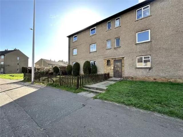 Rental! 2 bedroom Flat to rent, Ballindean Road, Dundee, DD4.