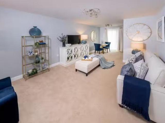 Rental! 2 bedroom retirement property for rent in 2 Goring Str.