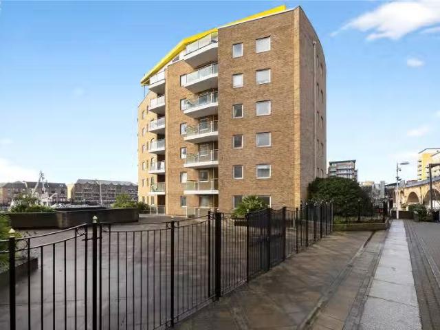 Deal! 2 BR Basin Approach, London, E14 7JA