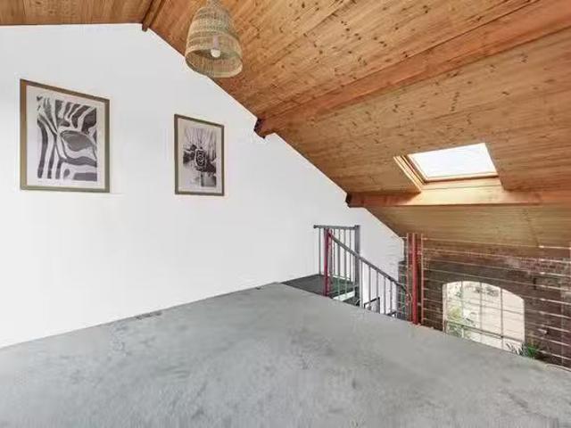 Charming 2 BR Morris Road