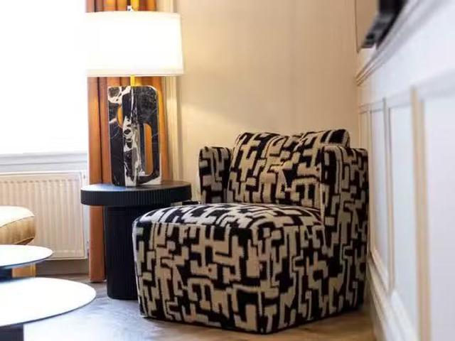 Deal! 2 BR Saint Vincent Street
