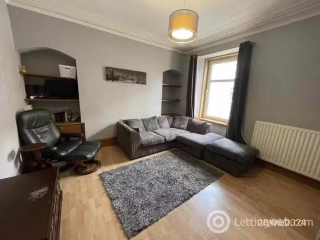 New 2 BR Property to rent in Urquhart Road, First Floor, Aberd.
