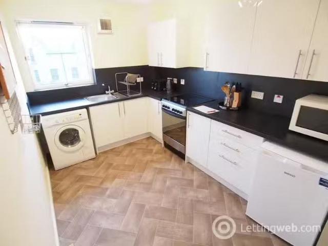 Nice 2 BR Property to rent in Virginia Street, Aberdeen, AB11
