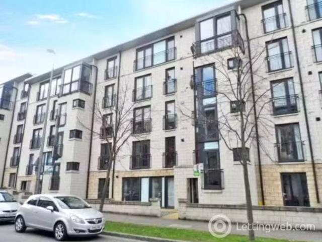 Unique 2 BR Property to rent in Waterfront Gait, Edinburgh, EH5