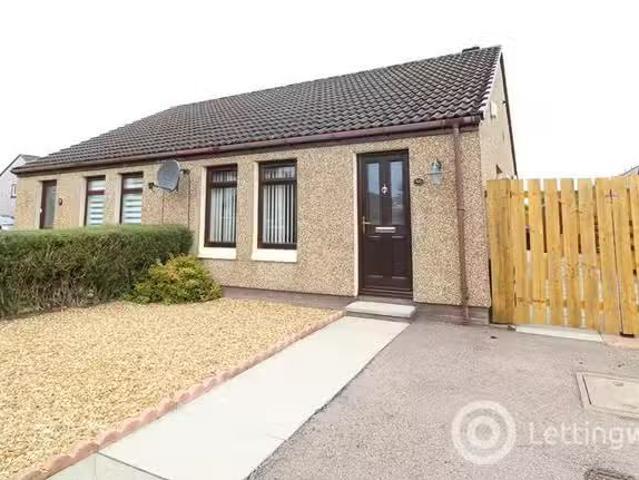 Nice 2 BR Property to rent in Cairngrassie Circle, Portlethen.