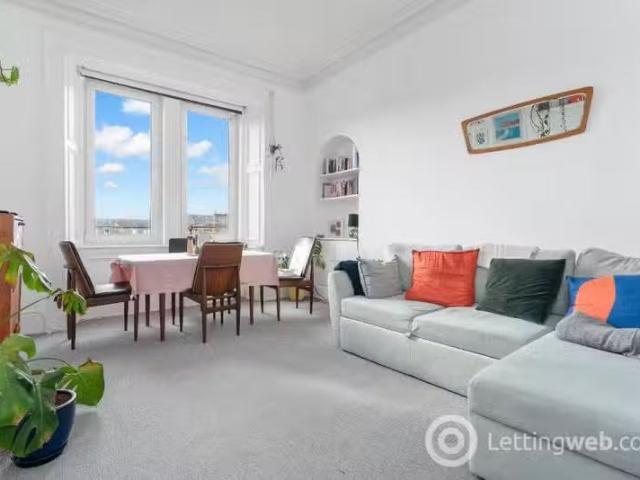 Rental! 2 BR Property to rent in Cathcart Place, Dalry, Edinbu.