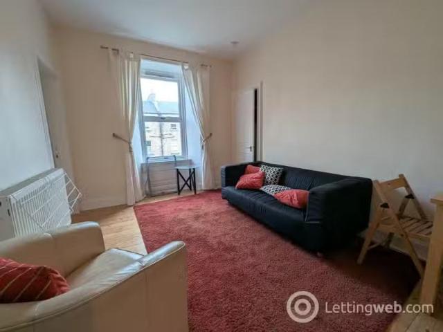 Rental! 2 BR Property to rent in Causewayside