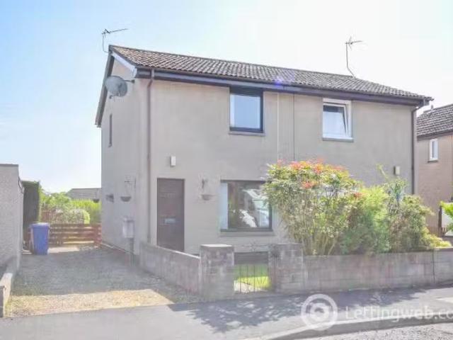 Nice 2 BR Property to rent in Corbie Drive, Carnoustie, Angus.