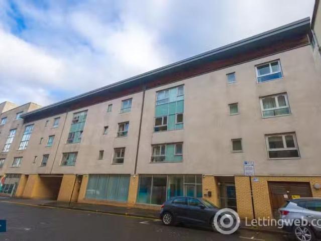 New 2 BR Property to rent in Flat 2/2 12 Dunblane Street Glasg.
