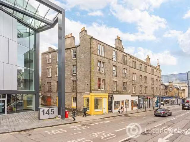 Just in! 2 BR Property to rent in Flat 8, Morrison Street, Edi.