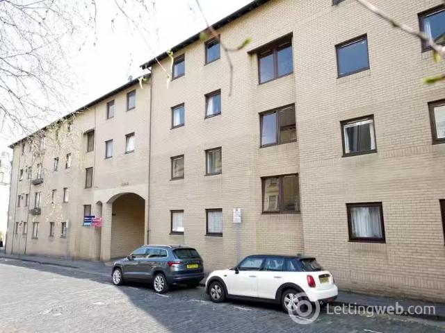 Unique 2 BR Property to rent in Gilmours Entry, Newington, Edi.