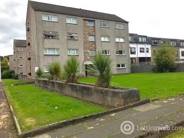 Charming 2 BR Property to rent in Holyrood Street, Burnbank, H.